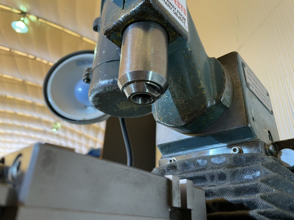 小木製作所 万能工具フライス盤 OUM-40 バイス付 - 中古｜機械のトータルコーディネートなら神谷商事株式会社へ