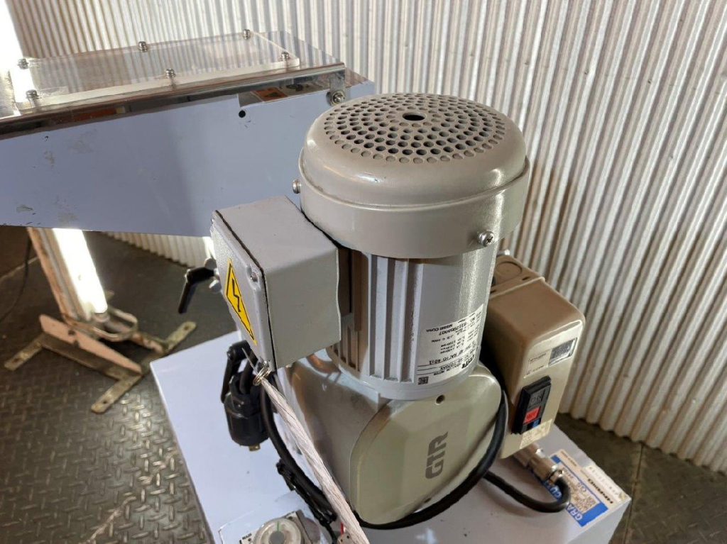 HARMO/ハーモ グランカッター 粒断機 SPC-200 キャスター付① - 中古｜機械のトータルコーディネートなら神谷商事株式会社へ